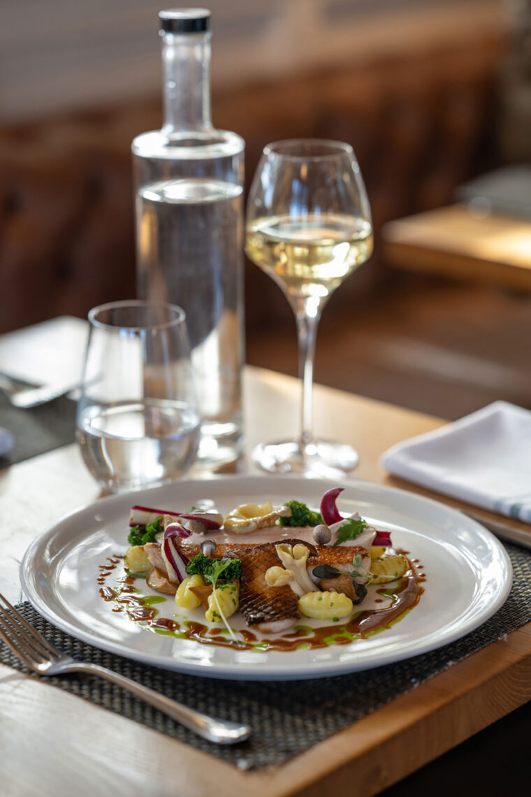 Best Pub Restaurant Bar at Witham Essex Sparkling Lunch Offer